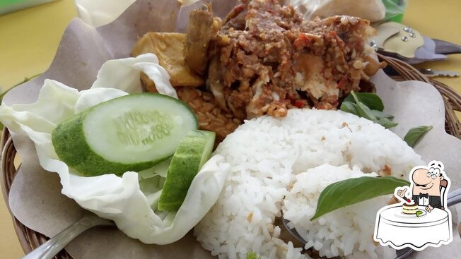 Ayam Gepuk Pak Gembus - Jember restaurant, Jember - Restaurant reviews