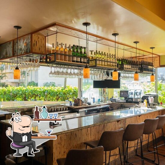 Uahi Island Grill, Kailua - Restaurant menu, prices and reviews
