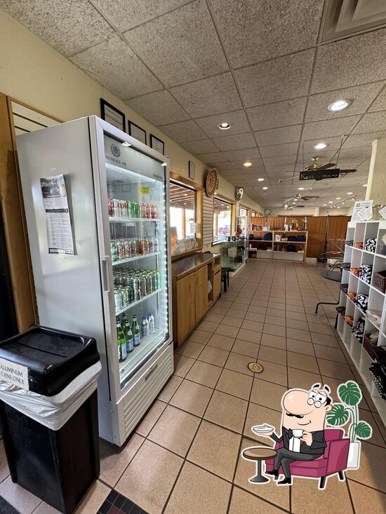 Twin Rocks Café, Bluff - Restaurant menu, prices and reviews