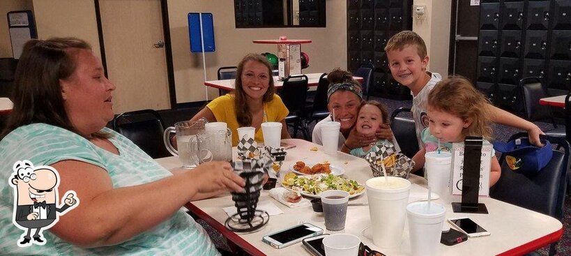 Signature Lanes/Sig's Family Restaurant/Club 300 in Elkhart ...