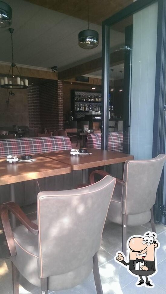 Yours Bar Restaurant, Νικήτη - Restaurant reviews