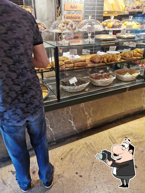 Papa's Bakery, Tirana - Opiniones del restaurante