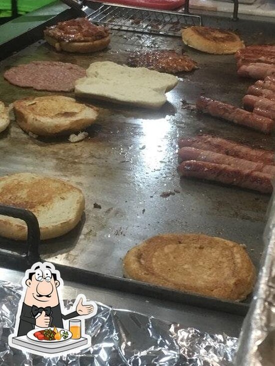 Menu at Hamburguesas CUCA restaurant, Guadalajara