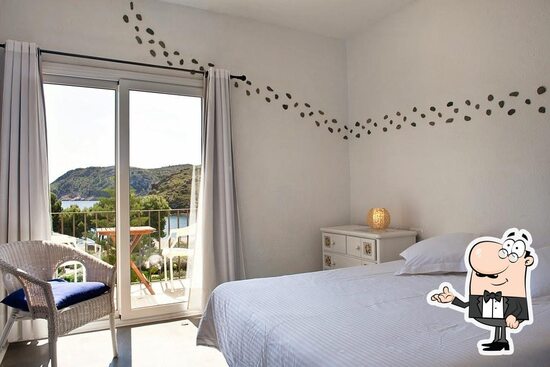 Hotel Cala Jóncols - Restaurant menu, prices and reviews