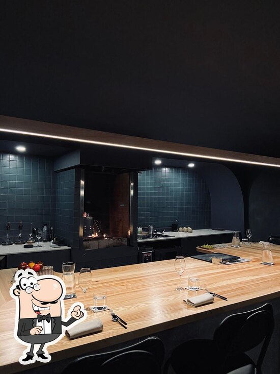 Restaurant Yarrow, Edmonton - Restaurant menu, prices and reviews