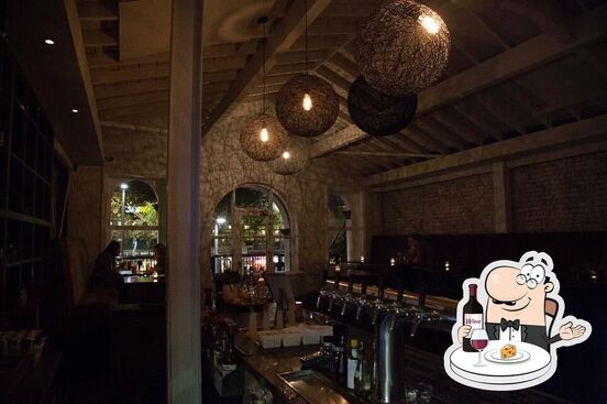 Menu at Siglo pub & bar, Wellington