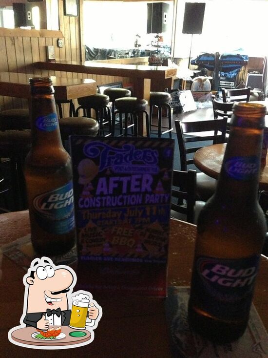 Pub y bar Traders', New Smyrna Beach - Opiniones del restaurante