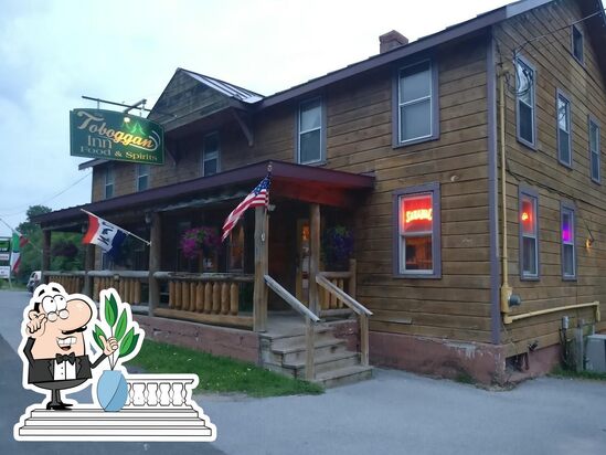 Toboggan Inn, Eagle Bay - Restaurant menu, prices and reviews