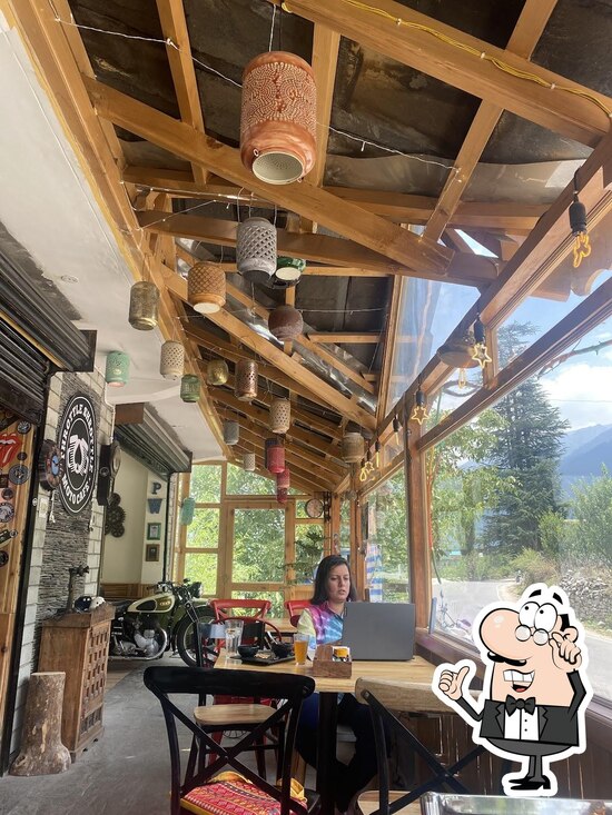 Menu at Throttle Shrottle Manali, Gojra
