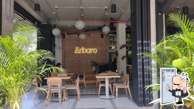 Carta del pub y bar Arboro, Medellín