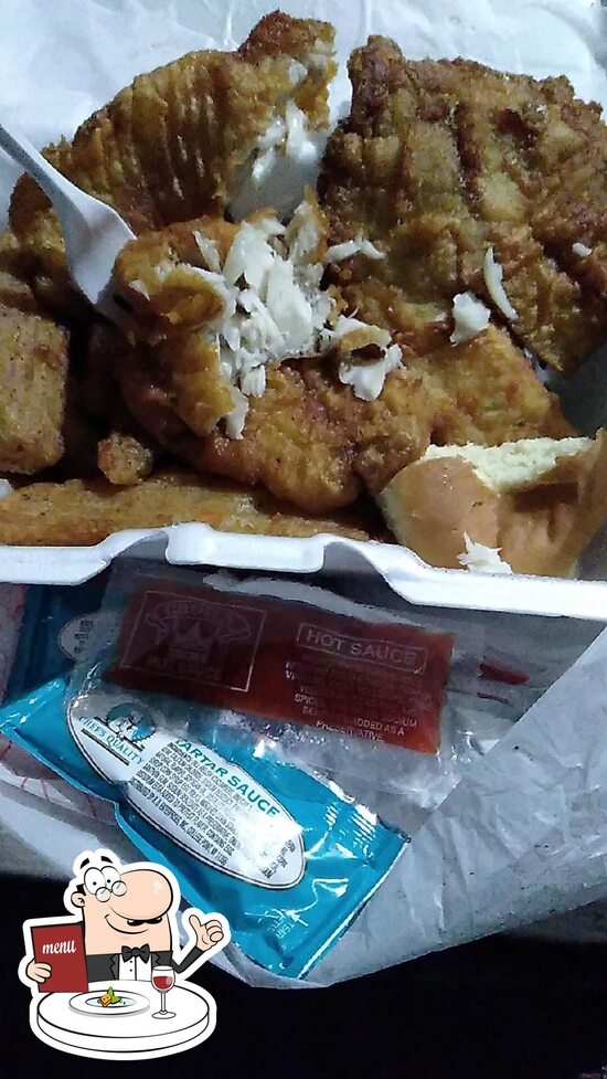 Crown Fried Chicken, 2201 N Broad St in Philadelphia - Restaurant reviews