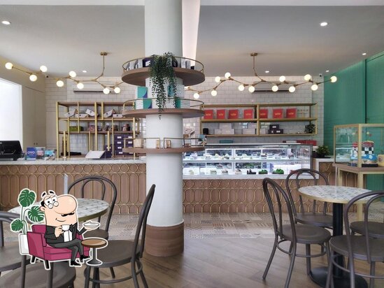 Le Chic Bakehouse - S. Parman restaurant, Medan - Restaurant reviews