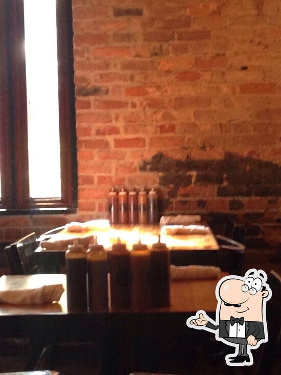 Slows Bar BQ, Detroit - Restaurant menu, prices and reviews