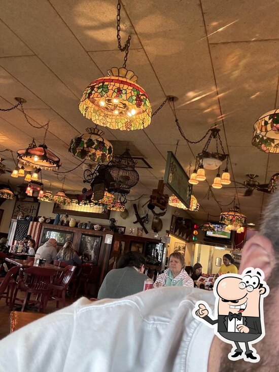 Levi's Food & Spirits, Saginaw - Restaurant menu, prices and reviews
