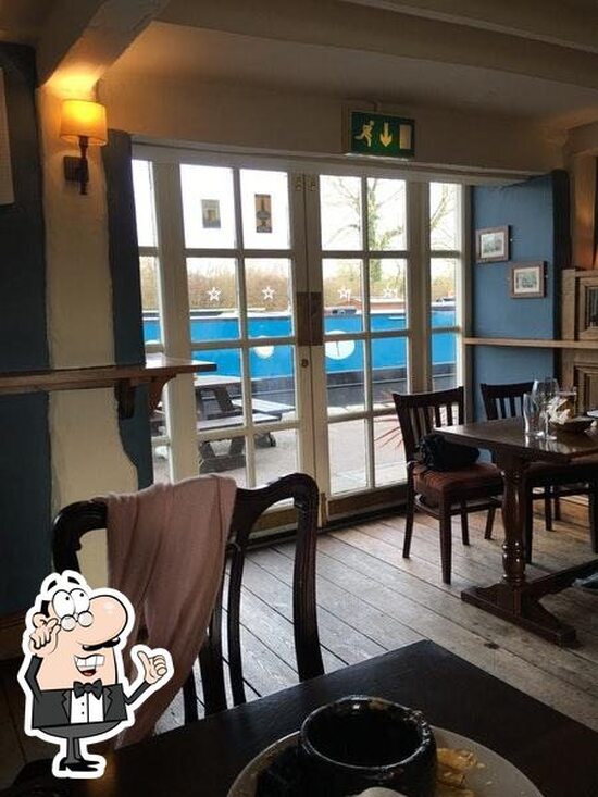 The Three Locks, Stoke Hammond - Restaurant menu, prices and reviews