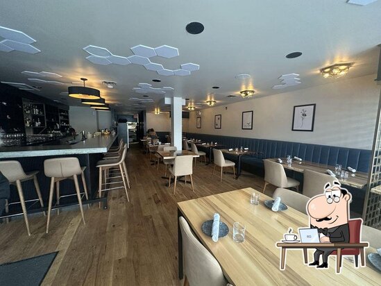 May, Edmonton - Restaurant menu, prices and reviews