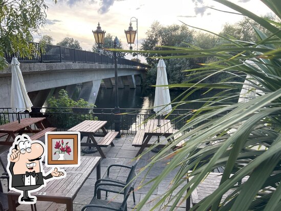 Menu at Bridge House pub & bar, Saint Neots