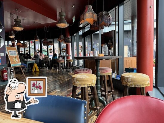 Sentado Lounge, Sittingbourne - Restaurant menu, prices and reviews