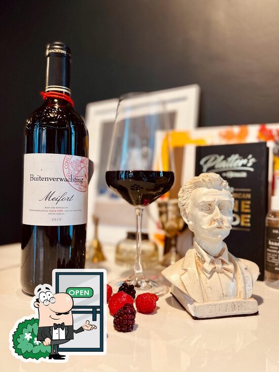 Bohemia Art Gallery & Wine Bar, Port Elizabeth - Restaurant reviews