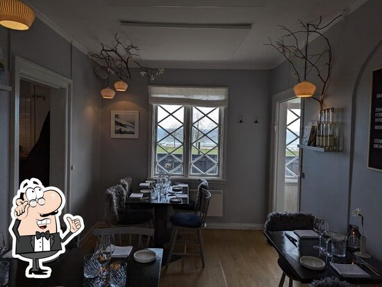 Den Gule Cottage, Klampenborg - Restaurant menu, prices and reviews
