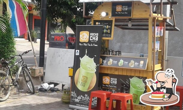 Menu at Racha Cha Thai Tea cafe, Pati