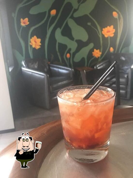 211 Martini Bar in Washburn - Restaurant reviews