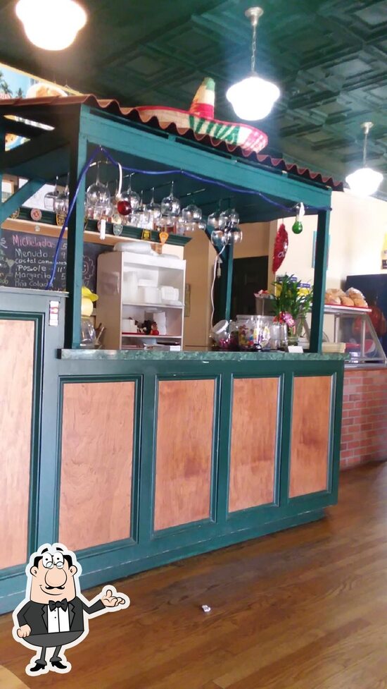 Melina's, East Hartford - Restaurant menu, prices and reviews
