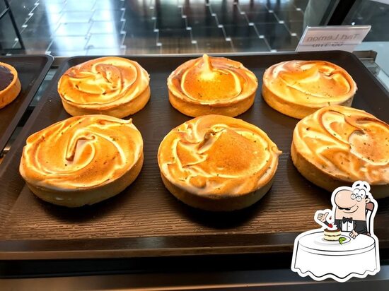 Raphael Bakery, Si Racha - Restaurant reviews