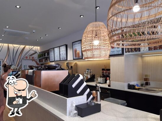 Starbucks Camps Bay, Cape Town - Restaurant reviews