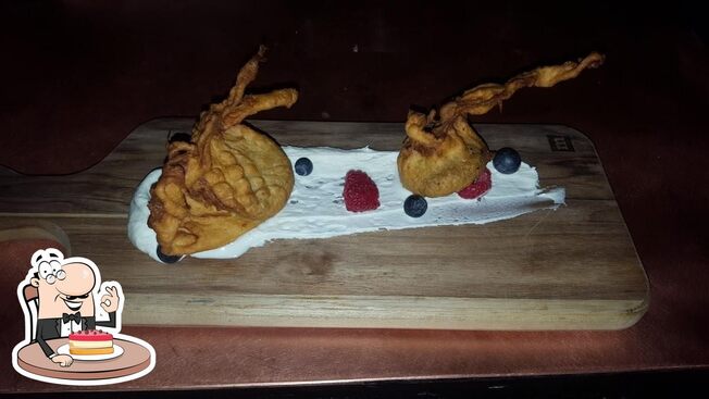Pic Bois Bistro Taverne Mirabel, 12300 Rue de Chaumont #200 in Mirabel ...