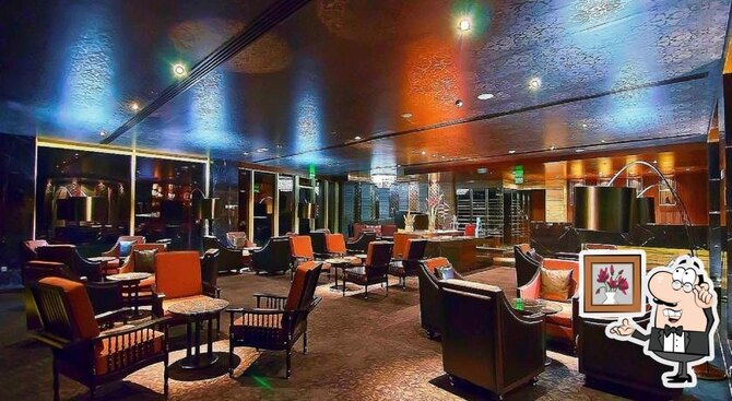 Aroma Lounge & Deli, Ernakulam - Restaurant menu and reviews
