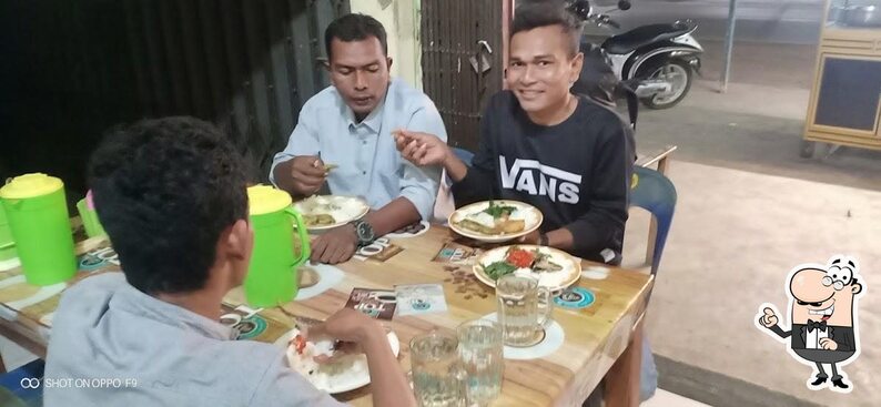 Menu at Nasi goreng jakarta Ala banting restaurant, Pineung Siri Bee