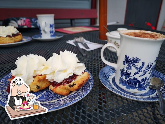 Menu at Caffi Cwrt cafe, Criccieth