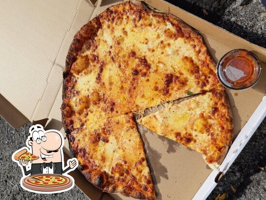 Revolver Pizza Co. in Toronto - Restaurant menu and reviews