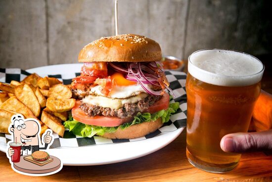 Distrito Burger restaurant, Buenos Aires, Av. Díaz Vélez 4076 ...