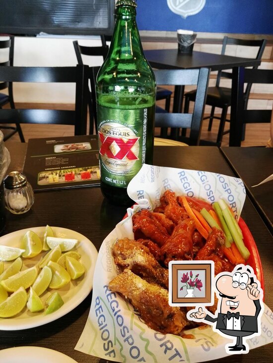 Wingman Monterrey Cumbres pub & bar, Monterrey, Calle Alejandro de ...