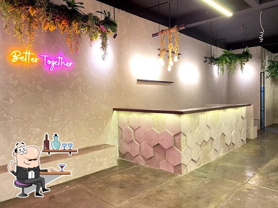 Hangry Cafe, Karawang - Restaurant reviews