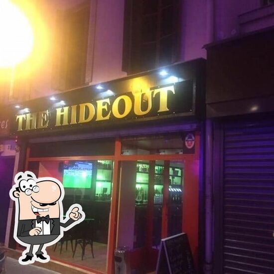 Hideout Montparnasse pub & bar, Paris, 33 Rue de la Gaité - Restaurant ...