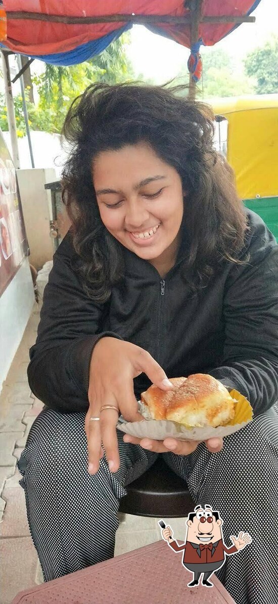 Mahalaxmi fast food, Ahmedabad, near Amul Milk Parlour - Restaurant reviews