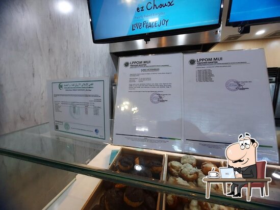 Café Chez Choux Terminal 2D Bandara Soekarno Hatta, Tangerang ...