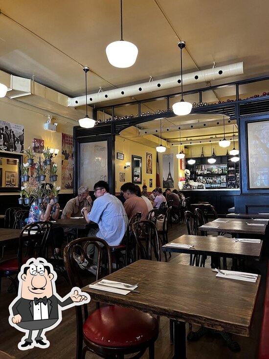 Paris Crêpes Café, Niagara Falls - Restaurant menu, prices and reviews