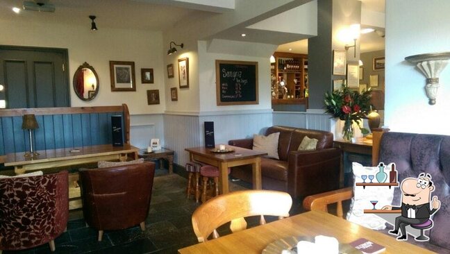 Menu at The Junction, Wombwell pub & bar, Barnsley
