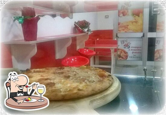 C'è pizza per te, Giffoni Valle Piana