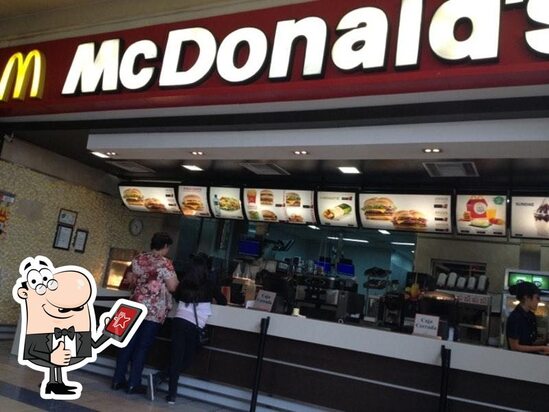 Menu at McDonald's restaurant, Neuquen, Juan Julián Lastra 2400