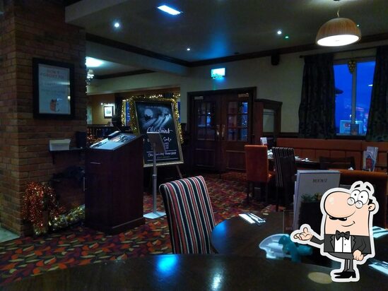 Menu at Dyce Farm - Farmhouse Inns pub & bar, Aberdeen