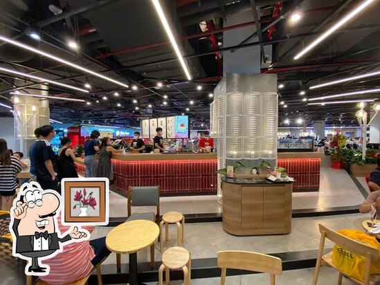 Highlands Coffee Vincom Landmark 81, Ho Chi Minh City - Restaurant menu ...