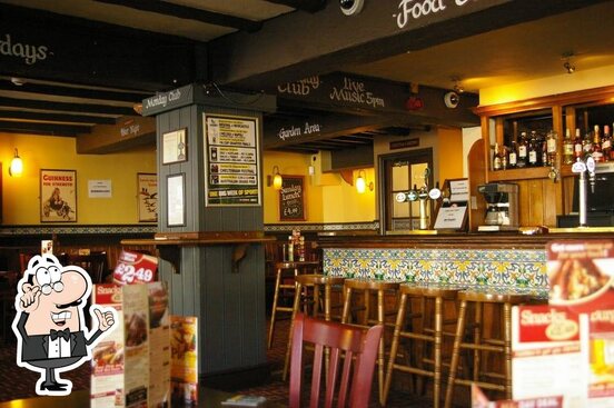 Menu at Half Crown pub & bar, South Benfleet