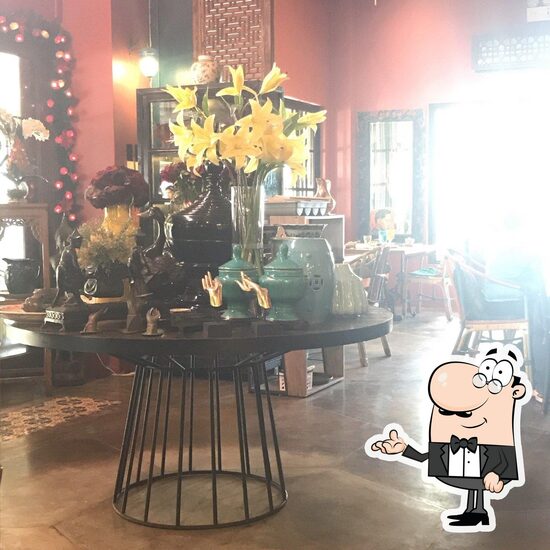 Cafe Voi La Crosswinds, Tagaytay - Restaurant menu, prices and reviews