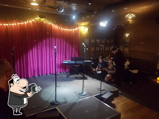The Retro Bar Kenmore in Kenmore - Restaurant menu and reviews