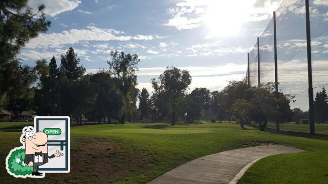 Heartwell Golf Course in Long Beach - Restaurant menu and reviews